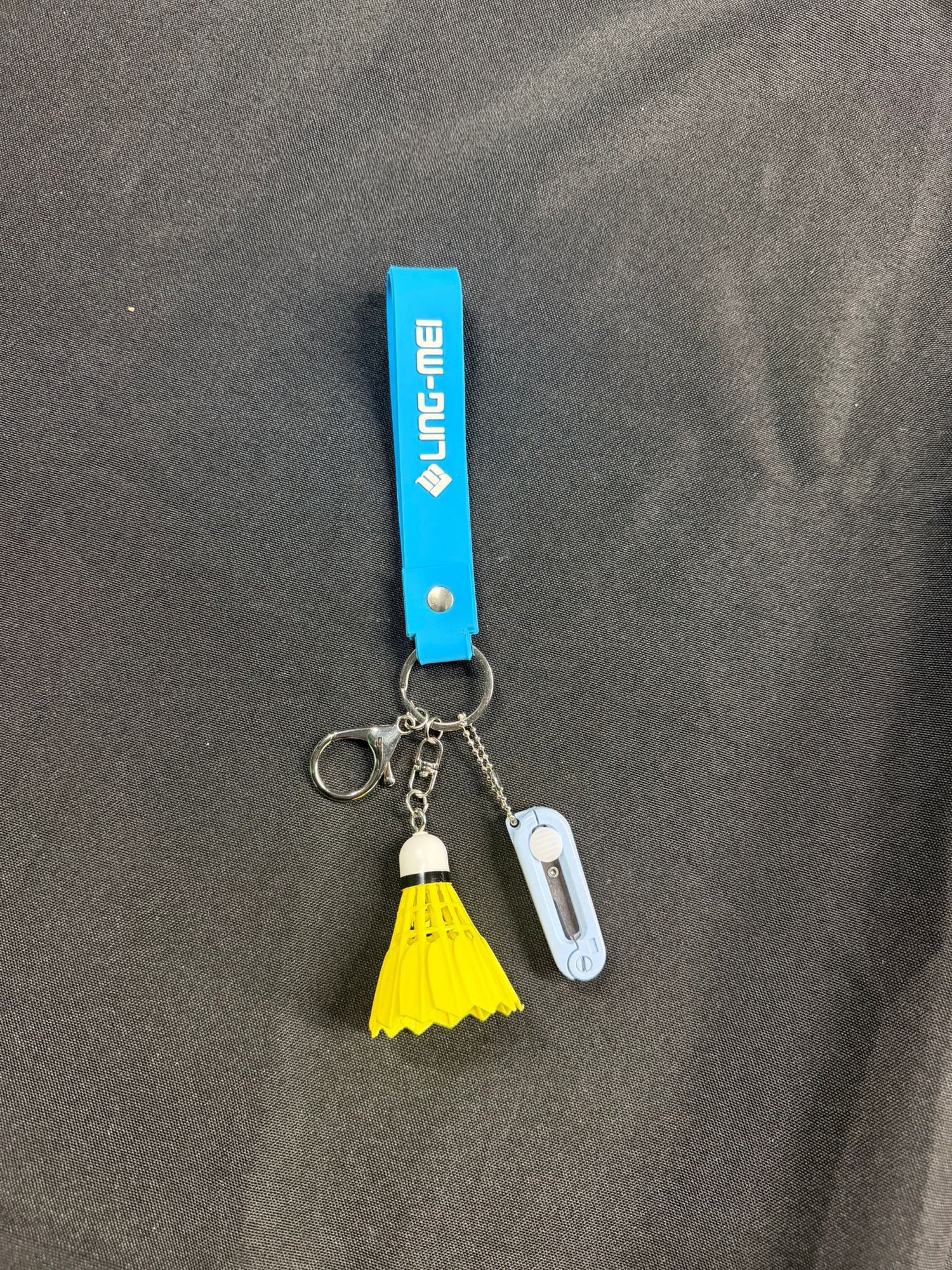Ling-Mei Shuttlecock Scissors Keychain